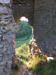 Pennard Castle: A Norman Stronghold in Swansea, United Kingdom ...