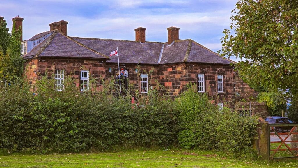 Halton Castle: A Norman and Medieval Stronghold in Runcorn, England ...