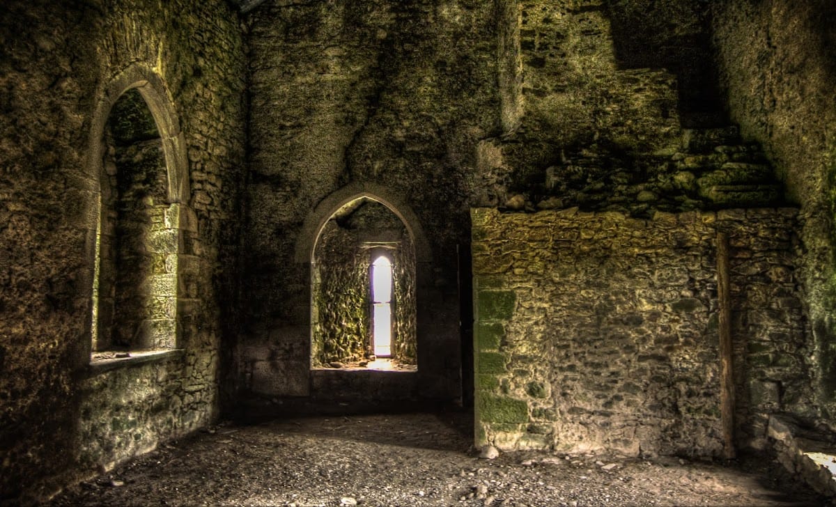 Leap Castle: A Historic Irish Tower House in Coolderry - Ancient ...