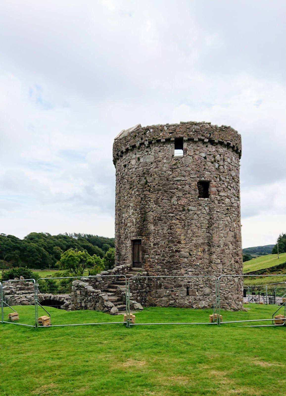 Orchardton Tower: A Unique Cylindrical Scottish Tower House - Ancient ...