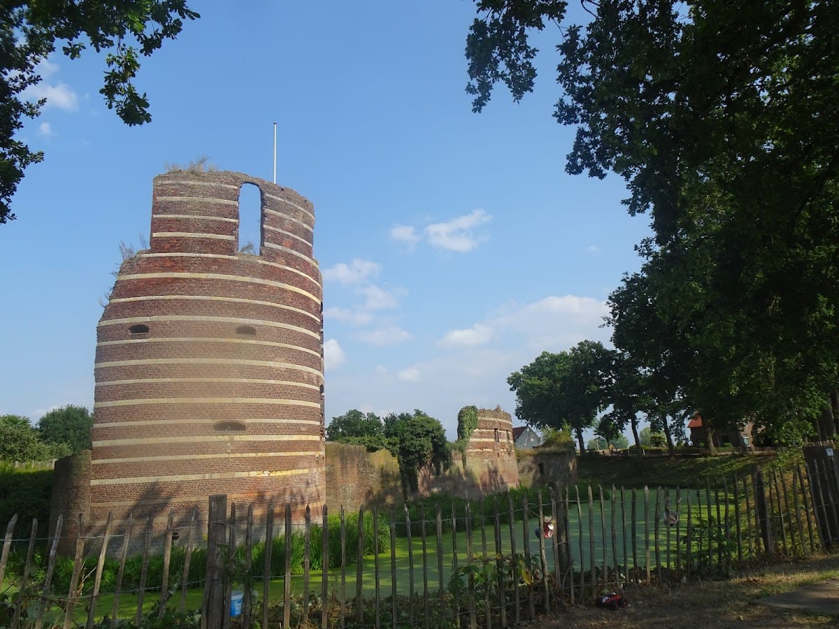 Batenburg Castle: A Historic Medieval Fortress in the Netherlands ...