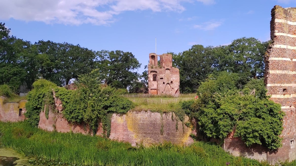 Batenburg Castle: A Historic Medieval Fortress in the Netherlands ...