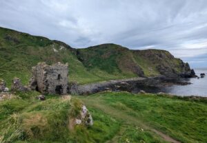 Kinbane Castle: A 16th-Century Gaelic Stronghold in Northern Ireland ...